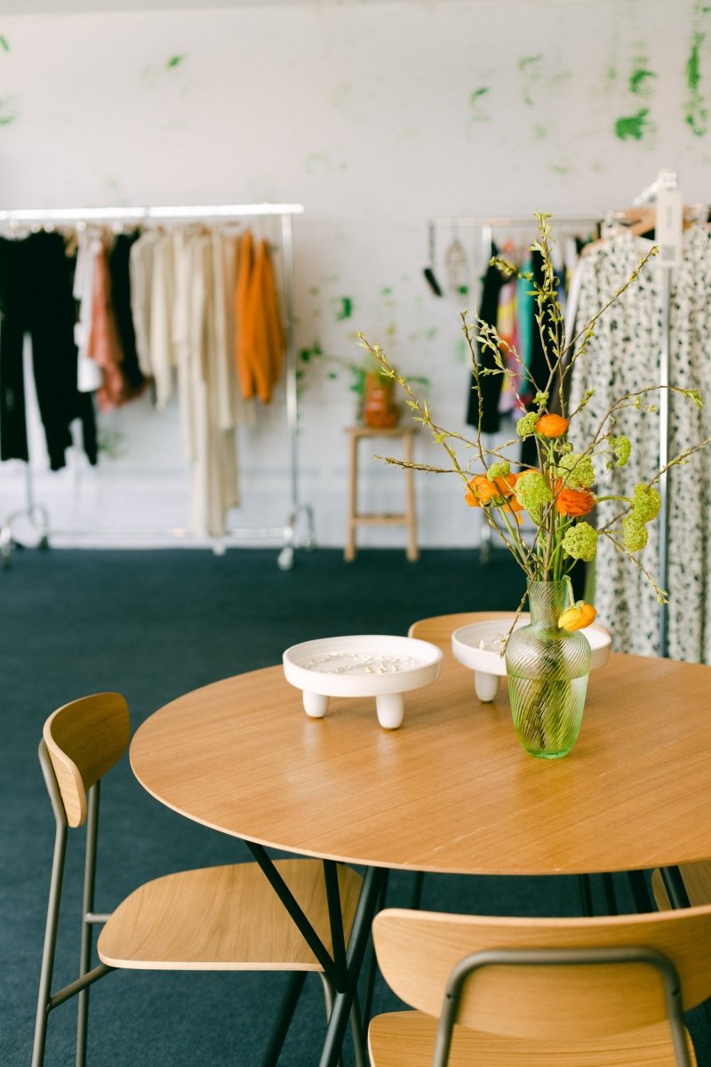 Light Green Linea Carafe | KLIMCHI